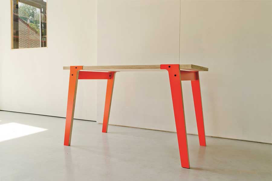 SWITCH Table Mid (150 CM) - D40Studio