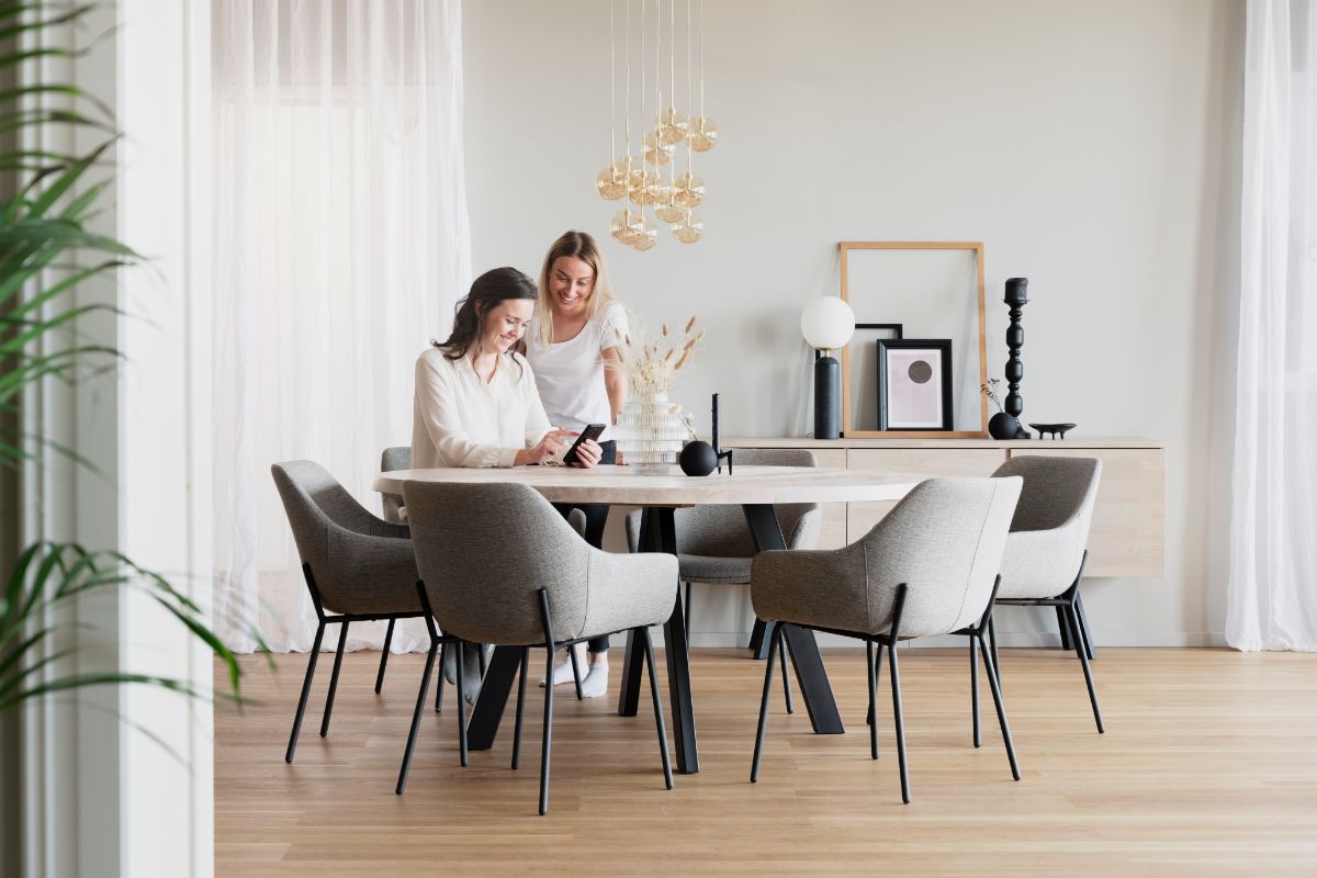 Rowico FRED Round Oak Dining Table 160CM – D40Studio